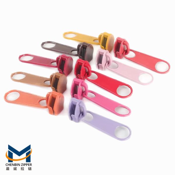 How to Identify High Quality Zippers? - CBZIPPER
